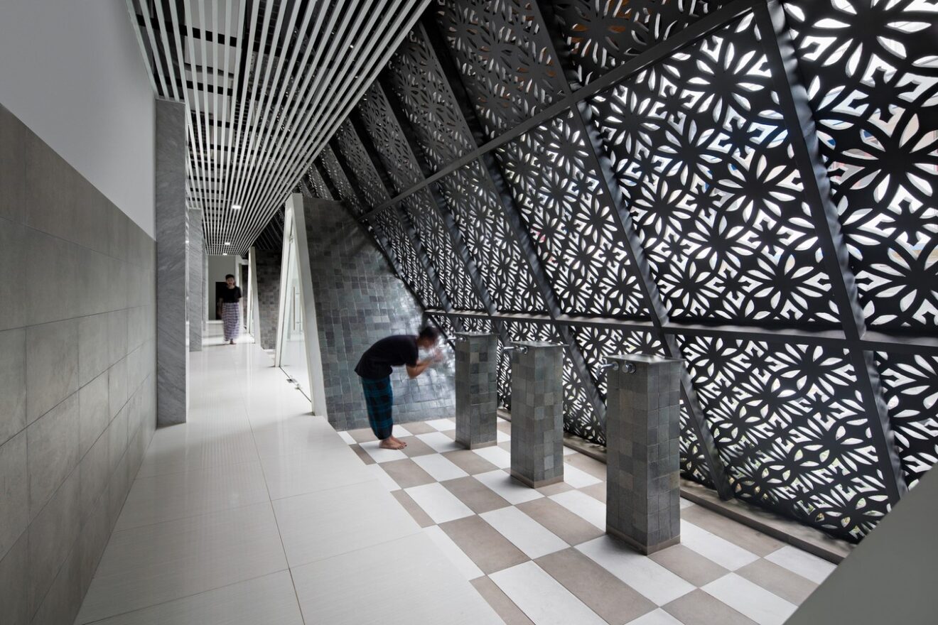 At-Taufik Mosque: Blending Tradition with Modernity – Archibis