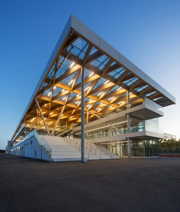 Formula 1 Grand Prix Redefines Montreal's Racing Landscape - Archibis