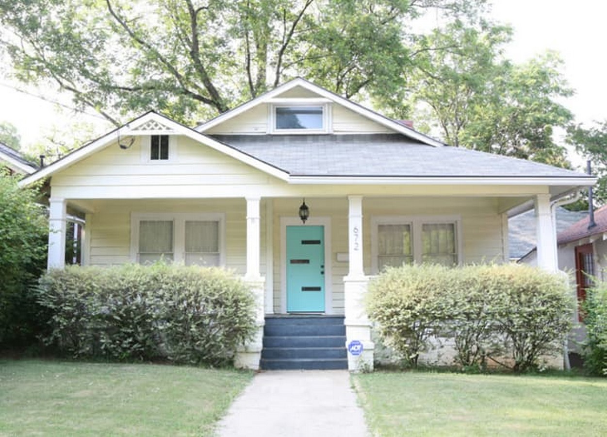 Revitalize Your Concrete Front Porch 8 Creative Makeover Ideas - Archibis