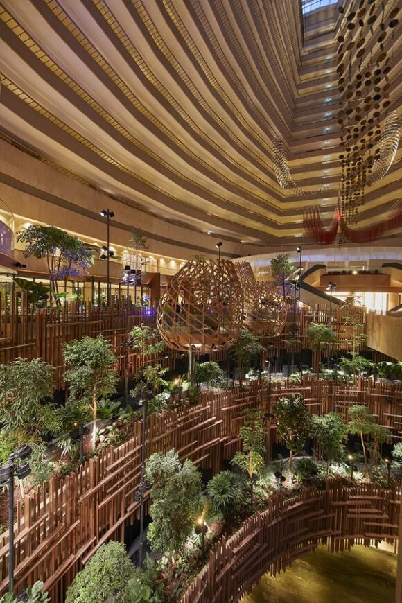 Parkroyal Collection Marina Bay by Light Collab - Archibis